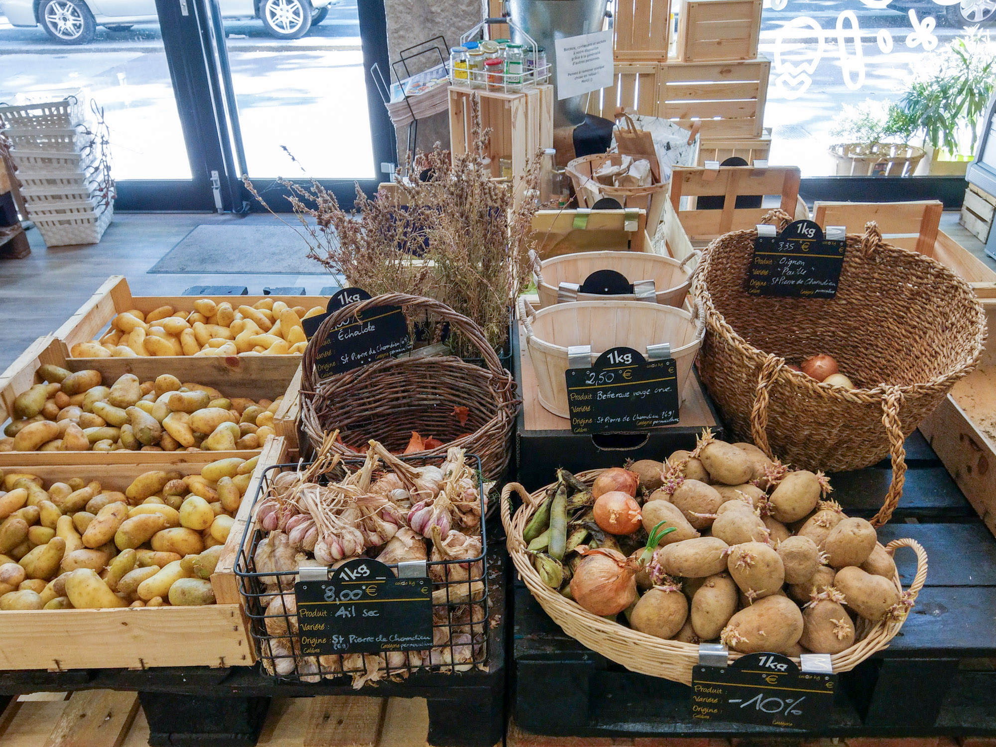 A La Source | Rawismyreligion