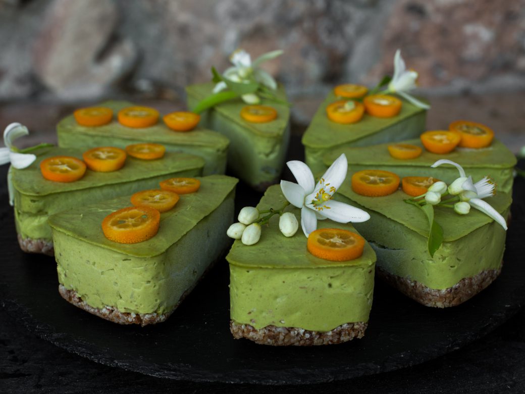 Avocado Cake | Rawismyreligion