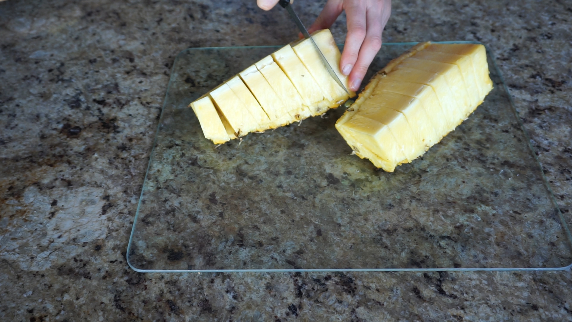 How I cut a pineapple | Rawismyreligion